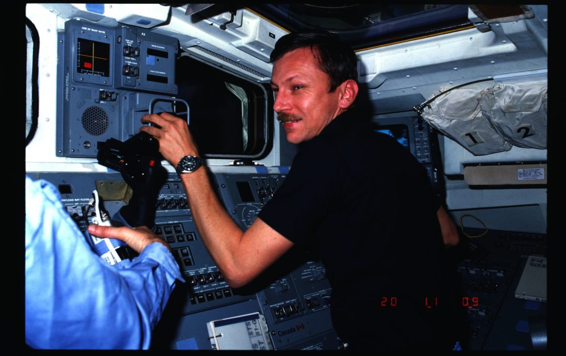 The Alaska III – Special NASA “Radial” dial spotted at work ! – The ...